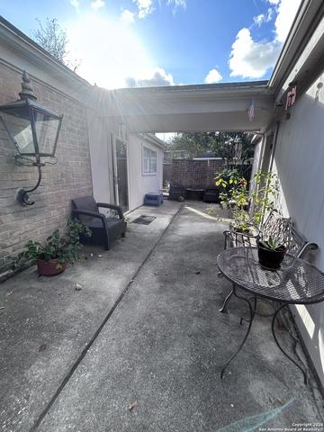 6880 Sharon, Beaumont, TX 77706 | MLS# 1933802 | 16 Photos - Movoto