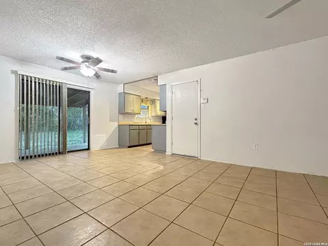 116 Apache Cir, Cibolo, TX 78108 | MLS# 1950042 | 18 Photos - Movoto