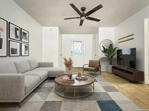 116 Apache Cir, Cibolo, TX 78108 | MLS# 1950042 | 18 Photos - Movoto