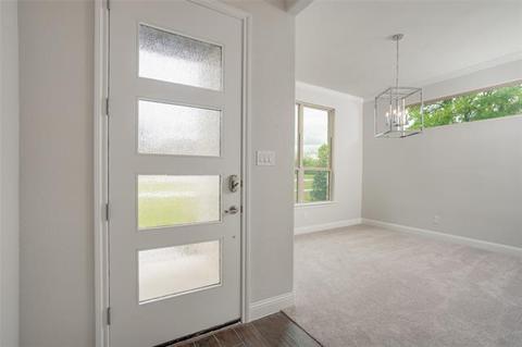 1004 Mesquite Ct, Grand Prairie, TX 75104 | 29 Photos | MLS #14318397 ...