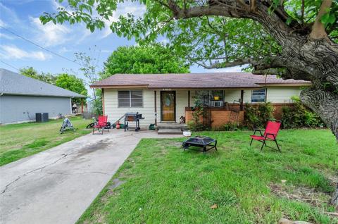 1100 N Church St, Decatur, TX 76234 | 23 Photos - Movoto