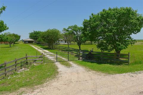 701 Lcr 182, Coolidge, TX 76635 | 38 Photos | MLS #20053974 - Movoto