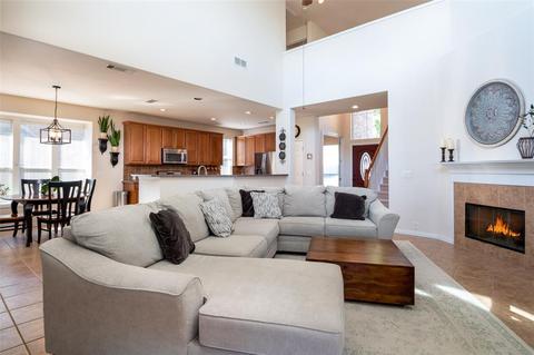 999 Crystal Lake Dr, Frisco, TX 75036 | 33 Photos | MLS #20186053 - Movoto