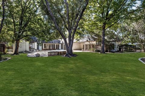 9218 Rockbrook Dr, Dallas, TX 75220 | 25 Photos | MLS #20191969 - Movoto