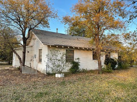 109 S 3rd, Goree, TX 76363 | 5 Photos | MLS #20198685 - Movoto