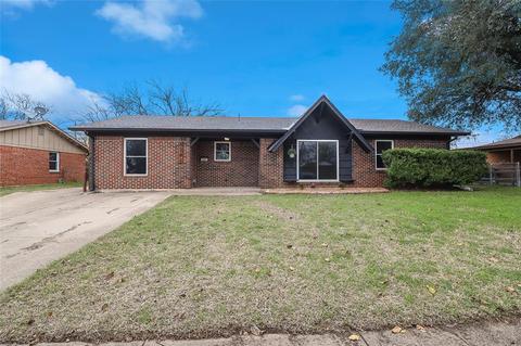 6202 Loydhill Ln, Fort Worth, TX 76135 | 20 Photos | MLS #20224448 - Movoto