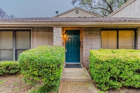 11929 Leisure Dr, Dallas, TX 75243 | 24 Photos | MLS #20254578 - Movoto