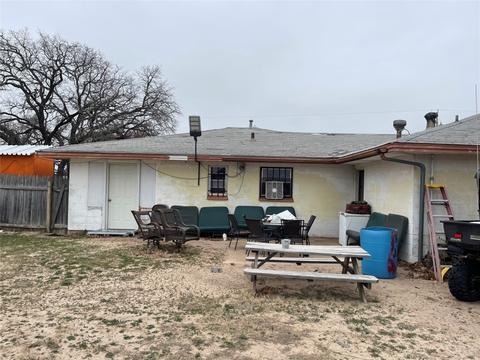 3516 Interstate 20 W, Baird, TX 79504 | 40 Photos | MLS #20266151 - Movoto