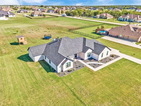 1510 Wheelers Way, Rockwall, TX 75032 | 40 Photos | MLS #20302977 - Movoto