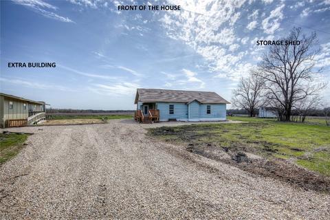 7283 County Road 4812, Commerce, TX 75428 | 38 Photos | MLS #20320205 ...