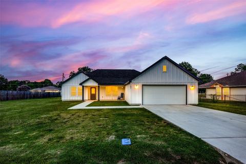 107 Tanglewood Dr, Tool, TX 75143 | 40 Photos - Movoto