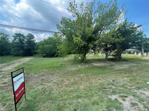 1124 W Pleasant Run Rd, Desoto, TX 75115 | 7 Photos - Movoto
