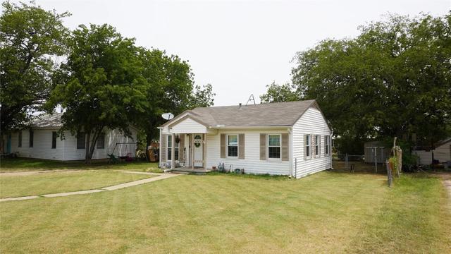 200 N Texas St, Whitney, TX 76692 | 22 Photos - Movoto