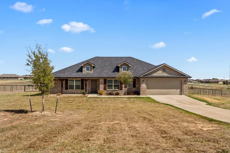 139 Live Oak Ln, Decatur, TX 76234 | 40 Photos - Movoto