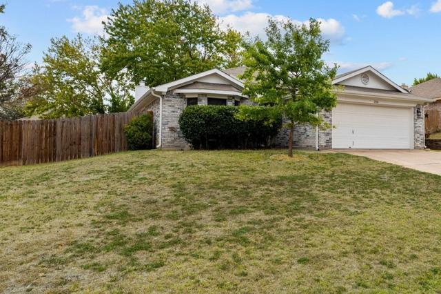 226 Merlin Dr, Weatherford, TX 76086 | 16 Photos - Movoto