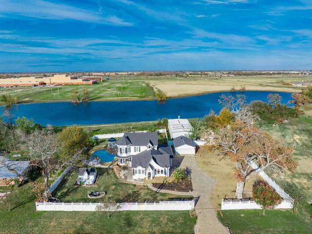 512 W Market St, Mabank, TX 75147 - Movoto