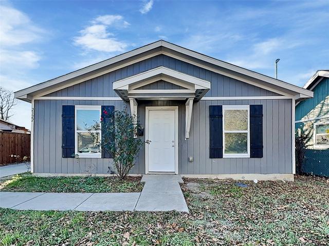 Cedar Crest, Dallas, TX Real Estate & Homes For Sale - Movoto