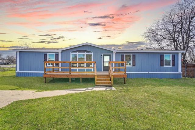 913 SW 17th St, Mineral Wells, TX 76067 | 34 Photos - Movoto