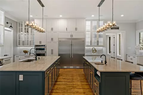 7851 Meadow Hill Dr, Frisco, TX 75033 | 40 Photos - Movoto