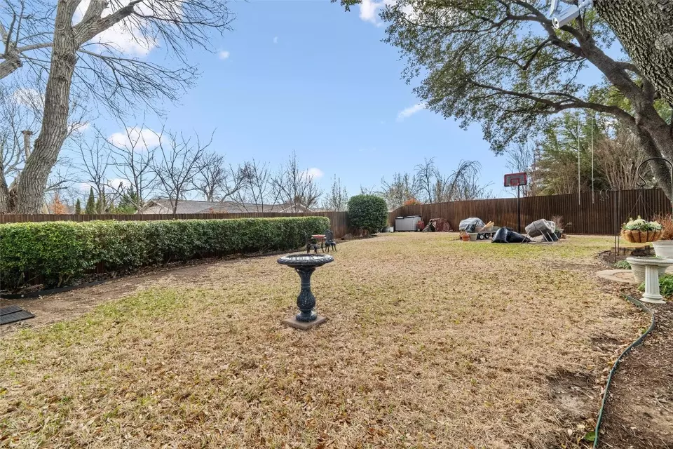 3309 Spring Meadows Dr, Arlington, TX 76014 | 23 Photos - Movoto
