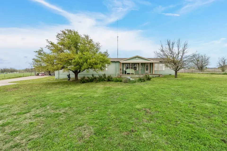 136 Hcr 4326 Rd, Milford, TX 76670 | 40 Photos - Movoto