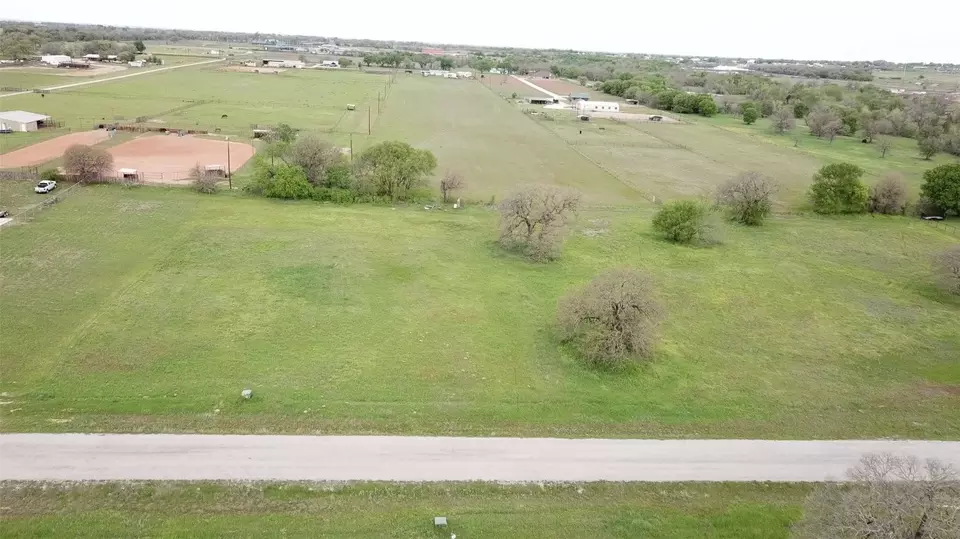 215 Salt Creek Ct, Weatherford, TX 76087 | 2 Photos - Movoto