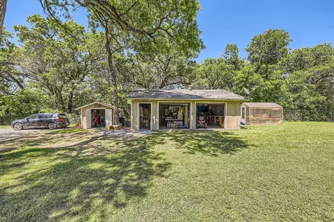 3008 Fincher Rd, Haltom City, TX 76117 | 28 Photos - Movoto