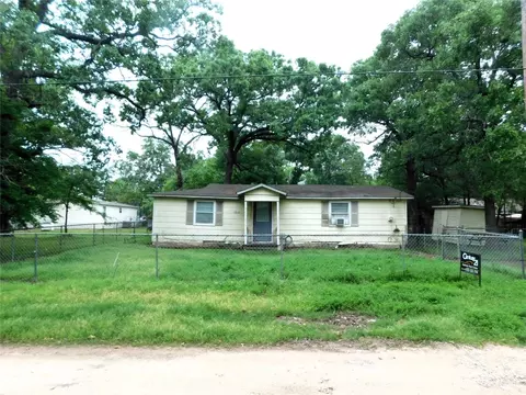 1819 Grady Rd, Hawk Cove, TX 75474 | 18 Photos - Movoto