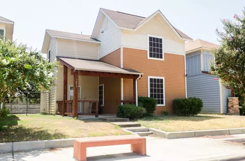 4842 Spring Ave, Dallas, TX 75210 | 13 Photos - Movoto