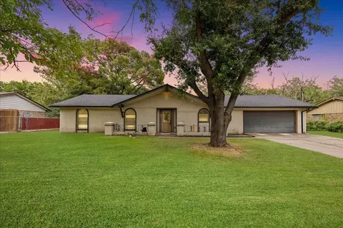 310 Kaufman Homes For Sale & Kaufman, TX Real Estate - Movoto