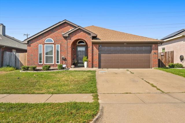 836 W Colony Dr, Arlington, TX 76001 | 19 Photos - Movoto