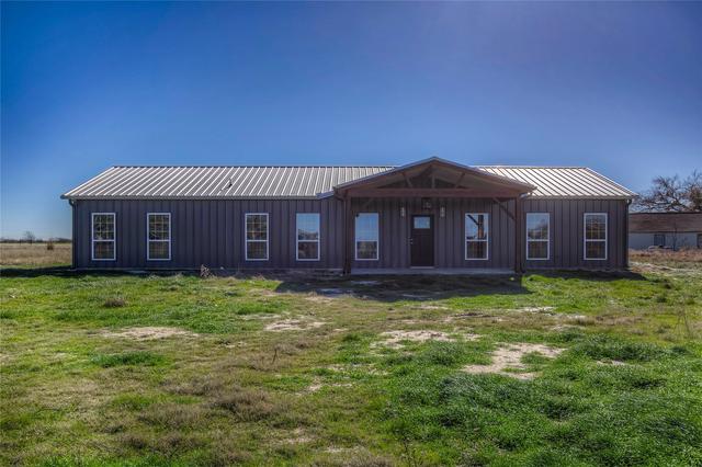 4303 County Road 4804, Wolfe City, TX 75449 | MLS# 20814262 | 34 Photos ...