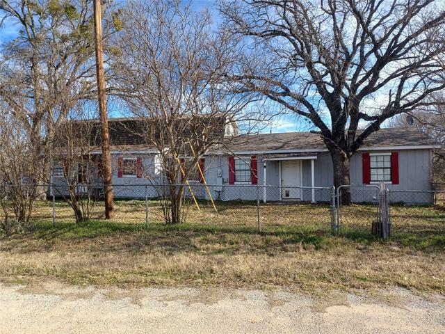 5619 Cold Water Trl, Granbury, TX 76048 | 22 Photos - Movoto