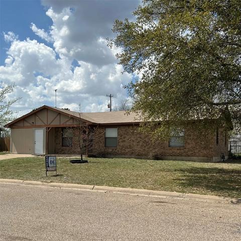 508 S Williams St, Hamilton, TX 76531 | MLS# 20857503 | 29 Photos - Movoto