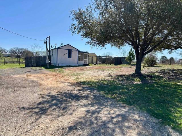 13672 Woodridge, Eustace, TX 75124 | MLS# 20871525 | 17 Photos - Movoto