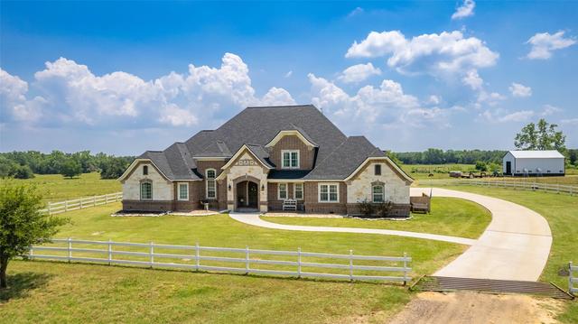 1476 Farm Road 3105, Pickton, TX 75471 | MLS# 20876328 | 38 Photos - Movoto