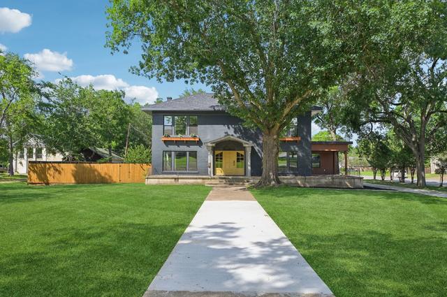 702 Griffith, Terrell, TX 75160 | MLS# 20940655 | 40 Photos - Movoto