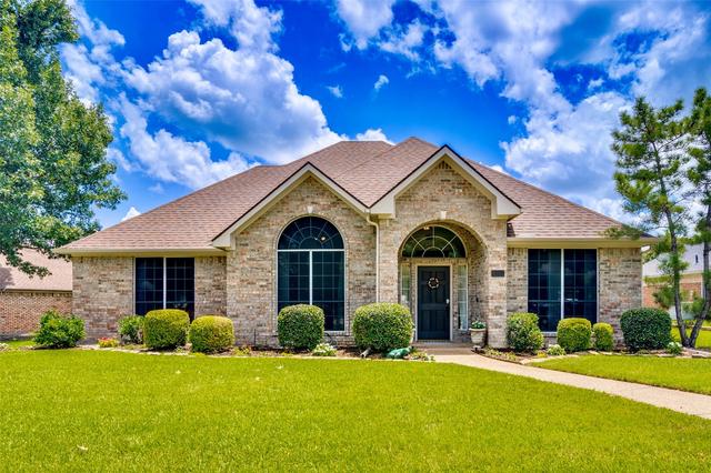 4302 Lake Hill Dr, Rowlett, TX 75089 | MLS# 21001039 | 33 Photos - Movoto