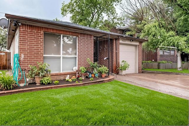 9412 Jill Ln, Dallas, TX 75227 | MLS# 21032537 | 13 Photos - Movoto
