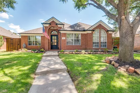 10119 Andre Dr, Irving, TX 75063 - Movoto
