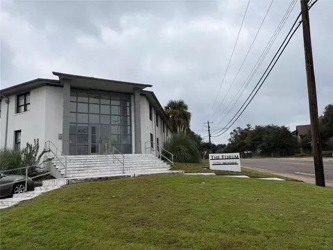 7770 Meadow Rd #214, Dallas, TX 75230 | MLS# 21126253 | 6 Photos - Movoto