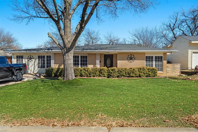 3816 Cornish Ave, Fort Worth, TX 76133 | MLS# 21175628 | 34 Photos - Movoto