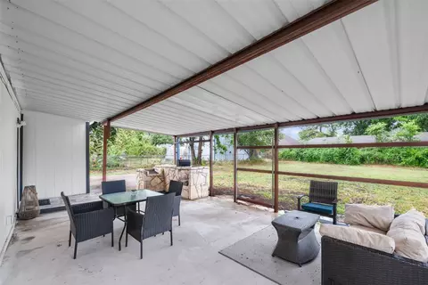 407 Pine Ln, Tolar, TX 76476 | MLS# 21264065 | 33 Photos - Movoto