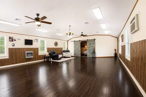 1112 Spruiell St, Jewett, TX 75846 | MLS# 21300052 | 36 Photos - Movoto