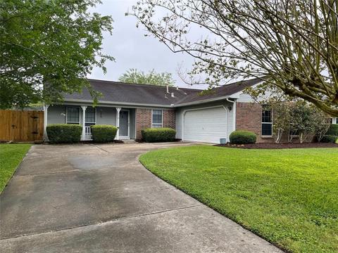 310 Lost Rock Dr, Webster, TX 77598 | 14 Photos | MLS #13336024 - Movoto