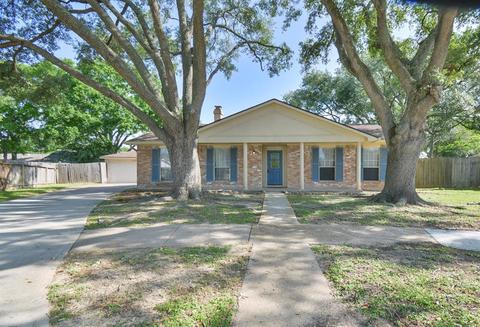 1134 Fairacres Dr, Sugar Land, TX 77498 | 14 Photos | MLS #13920155 ...