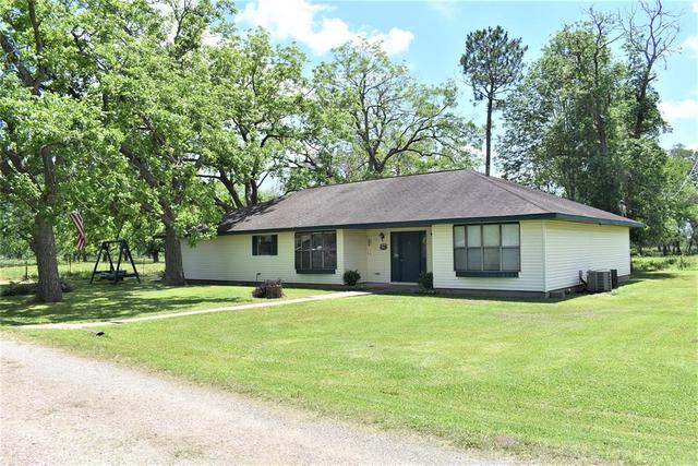 Sweeny, TX Real Estate - Sweeny Homes for Sale | Movoto