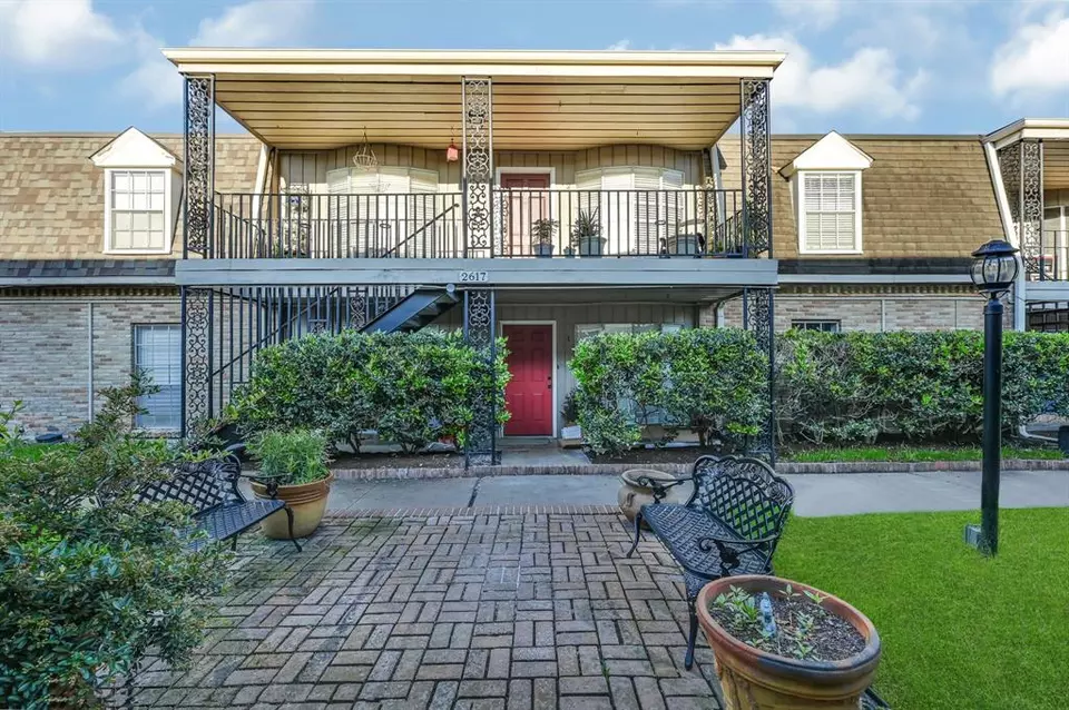 2617 Marilee Ln #2, Houston, TX 77057 | 20 Photos - Movoto