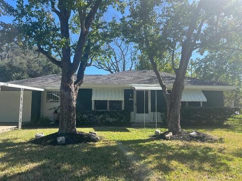 306 Deanne St, Baytown, TX 77520 - Movoto.com