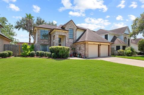 4714 Sunshine Dr, Sugar Land, TX 77479 | 33 Photos | MLS #27220243 - Movoto